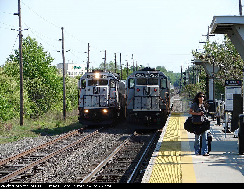 NJT 4147 & 4203
